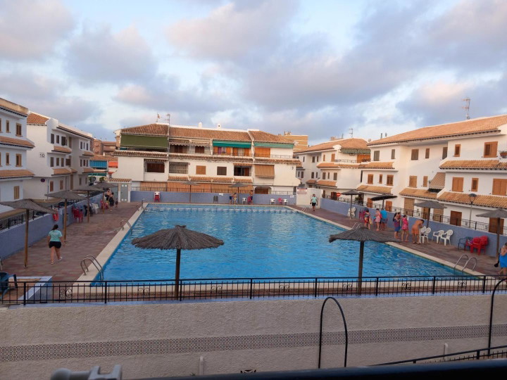 Apartamento Santa Pola, En Playa Del Tamarit Con Piscina. - La Marina