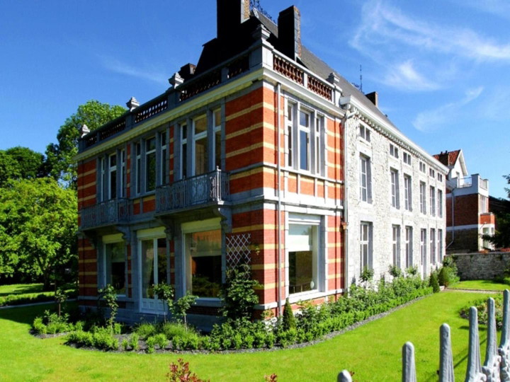 Group Villa With Pool & Sauna - Wallonie