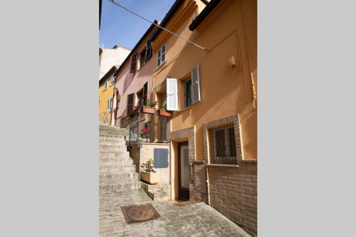 La Casetta - Casa Indipendente Nel Centro Storico - Moresco