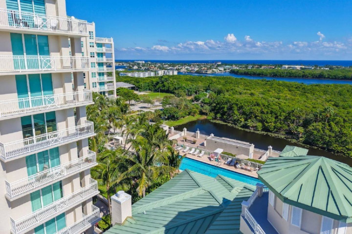 309s Palms Suite 1 Bedroom, Pools, Jacuzzi, Beach, Shops & Dog Friendly - Boynton Beach, FL