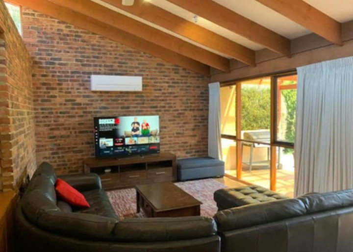 Warm And Spacious 5br Home W Wifi And Multiple Parking - Hosted By Canstay - Canberra
