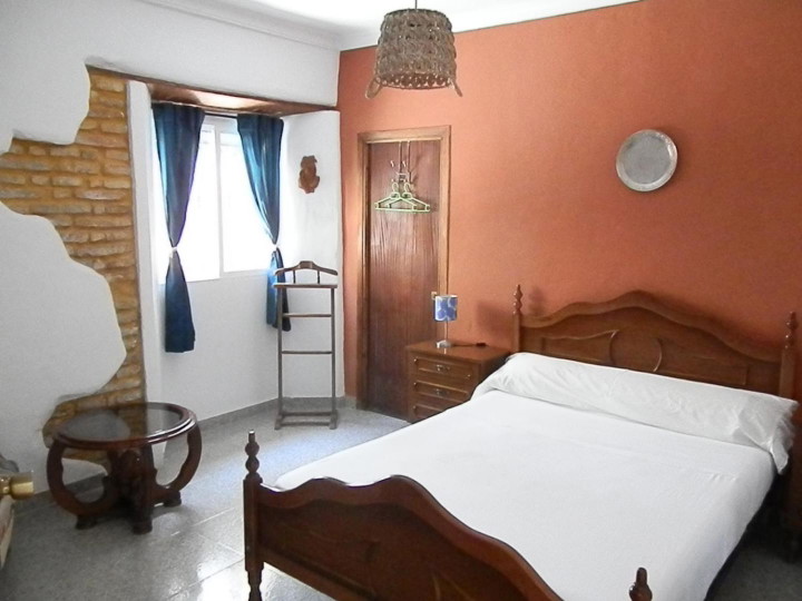 Habitación Independiente En Casa Antigua - Centro - España