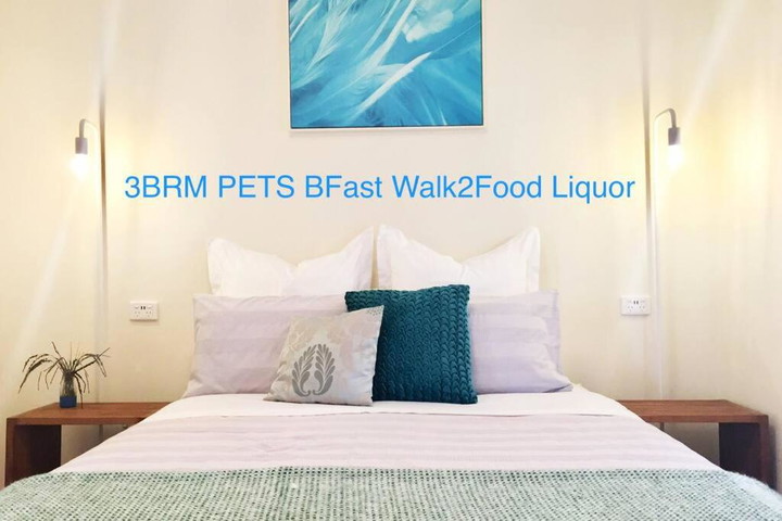 Oak's Pets Walk2pizza, Coffee Liquor - Tassie Ferry Short Drive - Geelong