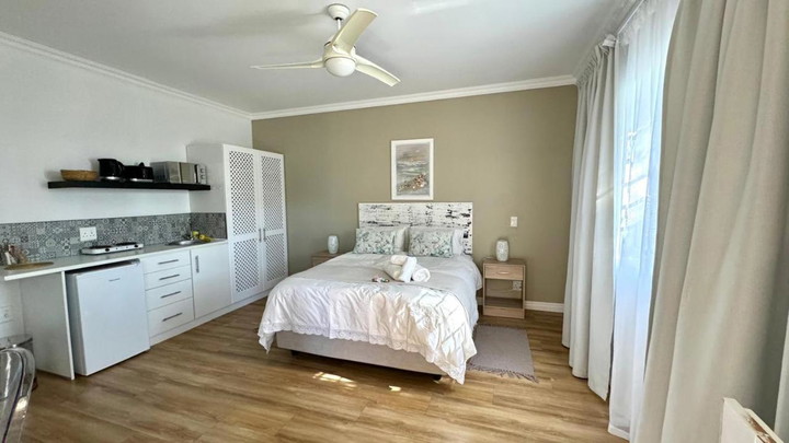 Plett57 - Self Catering - Room No2 - Plettenberg Bay