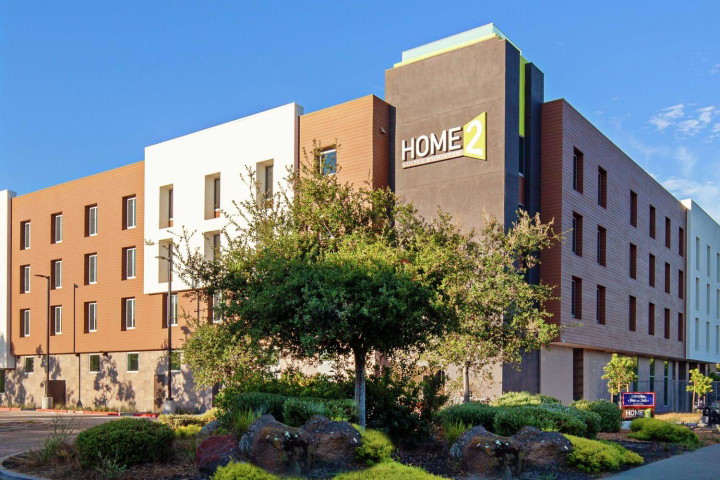 Home2 Suites By Hilton Alameda Oakland Airport - Alameda, CA