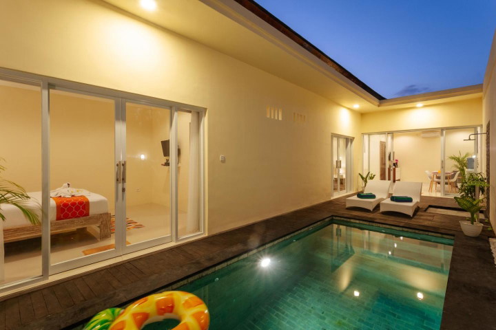 Villa Julie & Villa Sydney, Seminyak - 2 Bedroom Modern Pool Villas! - Seminyak
