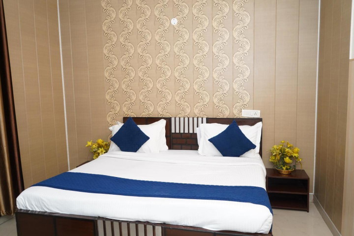 Hotel The Bliss Near Housing Board Chowk Mani Majra Chandigarh - Panchkula