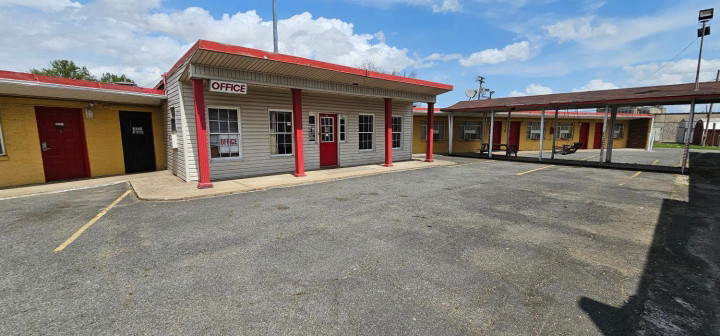 Deluxe Inn - Stuttgart, AR