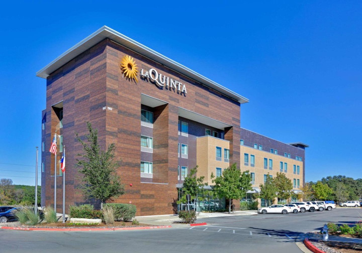 La Quinta Inn & Suites By Wyndham Lakeway - Lake Travis, TX
