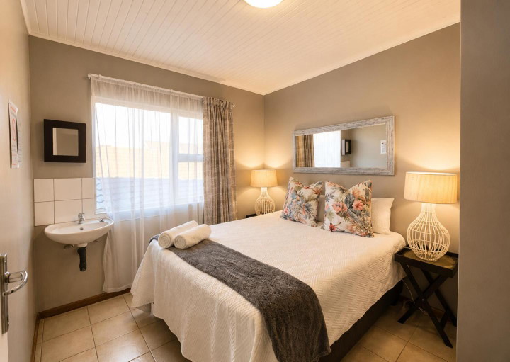 Zhantique Guest House 2- Unit 12 - Boksburg