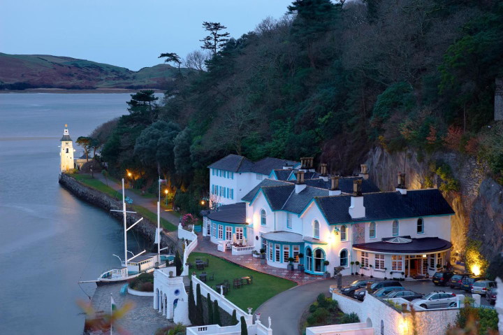 Portmeirion Village & Castell Deudraeth - Wales