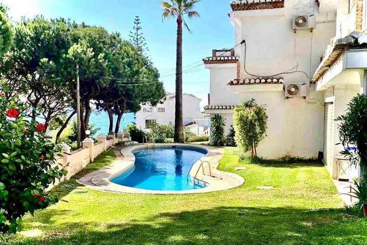 Casa A Pasos De La Playa En Frente De La Piscina - Provincia de Málaga, España