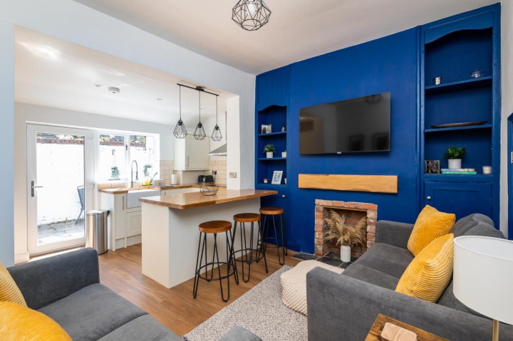 3 Hampden Street · Stylish Central 2-bed York Terrace With Parking - Pass The Keys - York