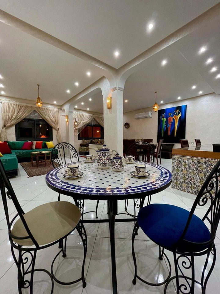 Stay In Fez - Fez