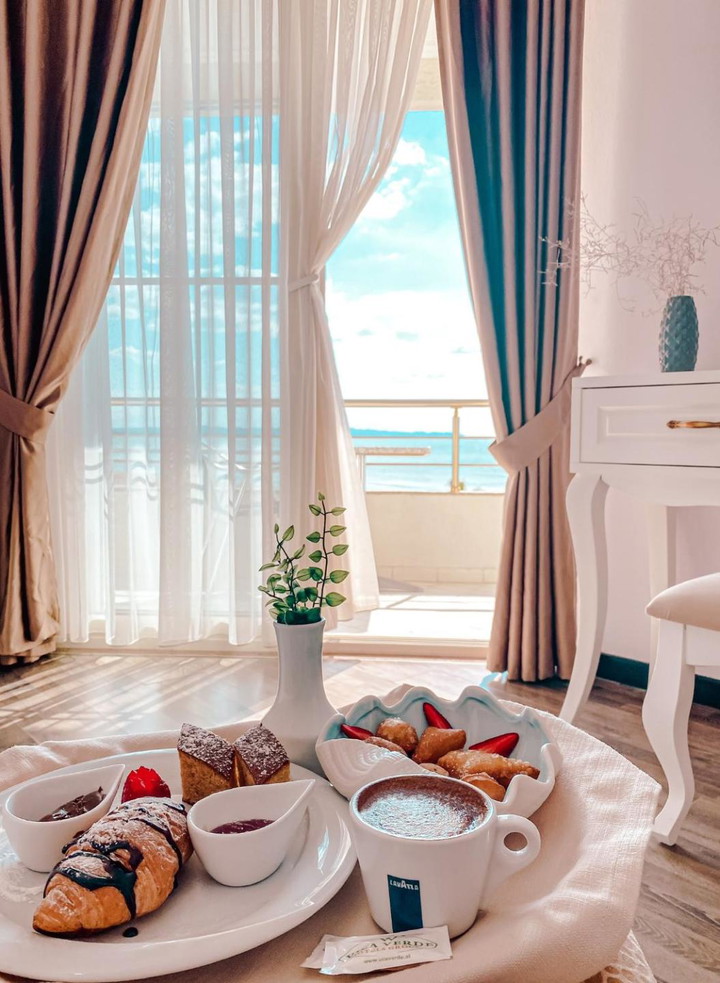 Hotel Majestic - Albania