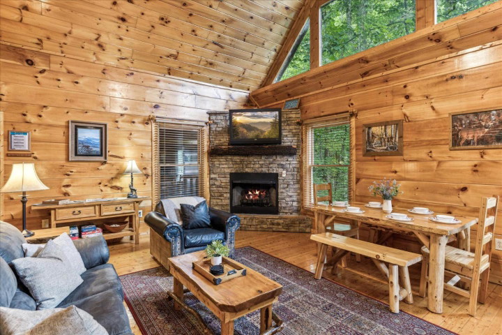Brave Eagle Cabin - Gatlinburg, TN
