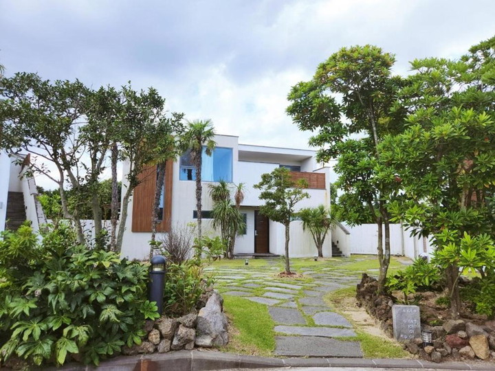Seogwipo Smart Pool Villa - Jeju