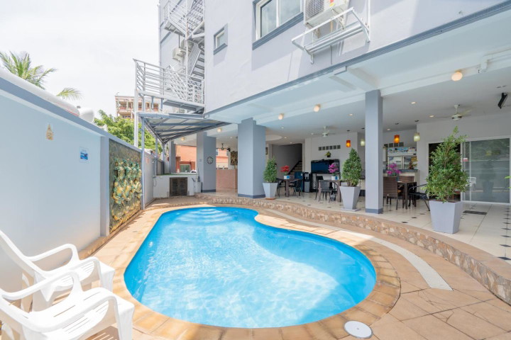 Square One Hotel Patong - Karon Beach