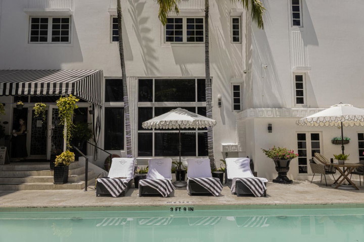 Hotel Croydon - Fisher Island, FL