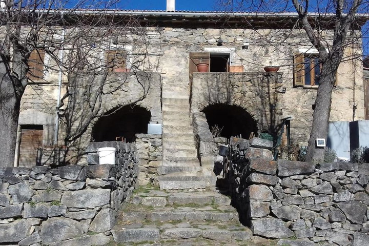 Maison De Caractère Au Coeur De La Corse Rurale - Corte