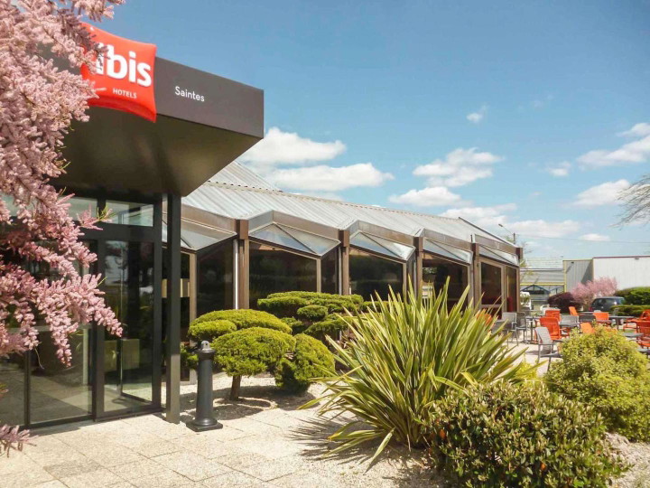 Ibis Saintes - Saintes