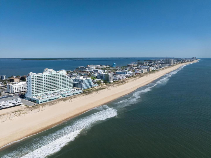 Hilton Suites Ocean City Oceanfront - Ocean City, MD