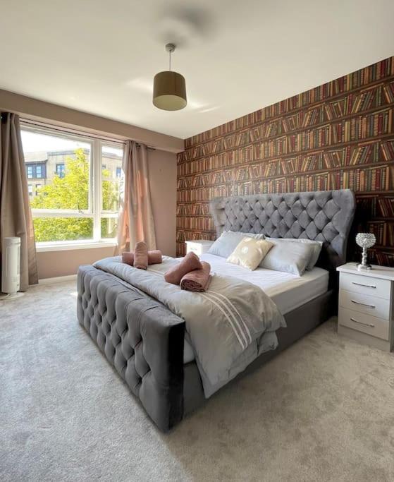 The Naburn - 3 Bed House With Free Parking & Close To City Centre - Glasgow