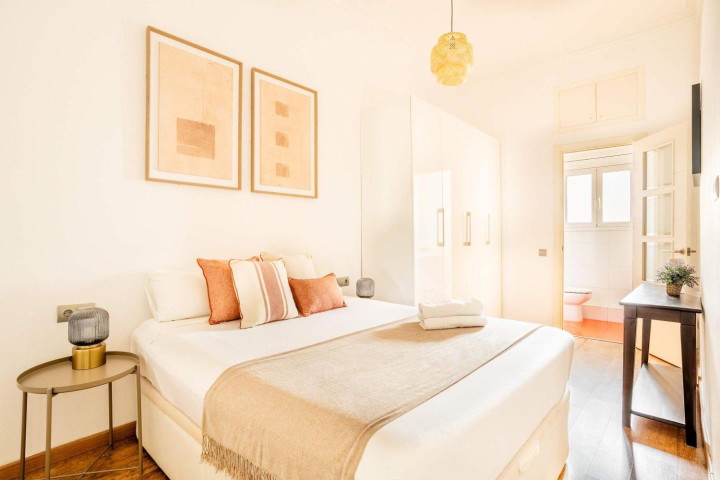 The Collection Barcelona - Pl Universitat Bright And Cozy 2bd - 2bth - Barcelona