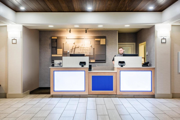 Holiday Inn Express Hotel & Suites Lewisburg By Ihg - Lewisburg, WV