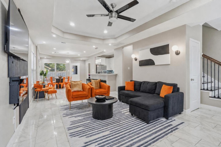 Sleeps 14 Gameroom + Sports + Grill Near Nrg - Houston, TX