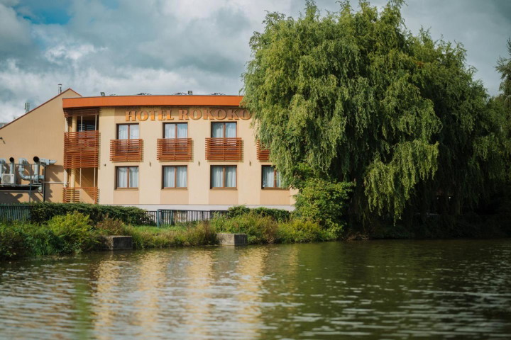 Hotel Rokoko Košice - Free Parking - Koszyce