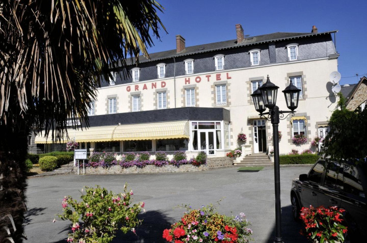 Le Grand Hôtel De Mayenne - Logis Hôtels Restaurant - Mayenne