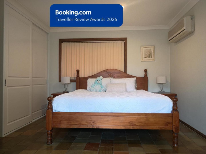Baulkham Hills Deluxe King Room With Ensuite, Private Access & Air Con - Castle Hill