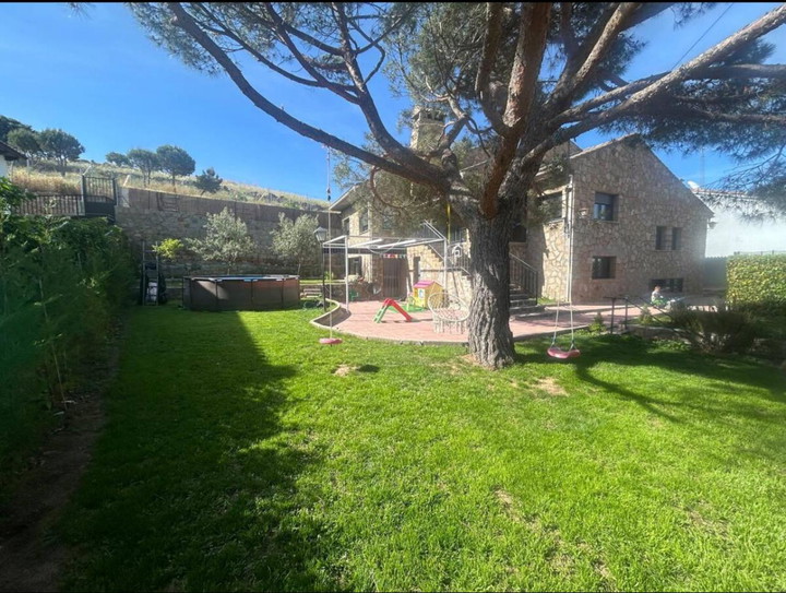 El Jardín De Las Piedras - Ávila