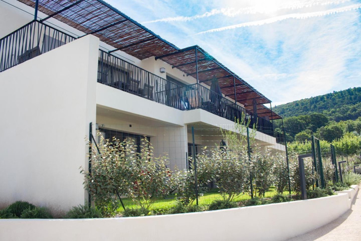 Les Papillons Du Ventoux - Le Myrtil- ééNslaapkamerappartement Met Terras En Tuin - Bédoin
