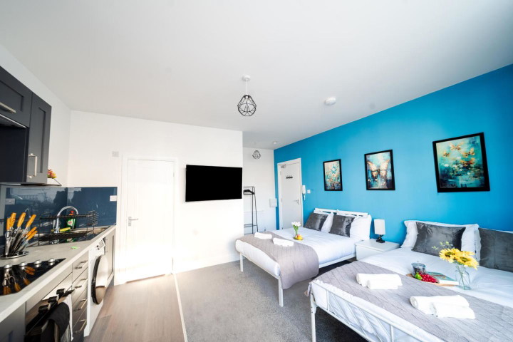 Open Mind Property - Apartment With 2 Double Beds - West Sussex