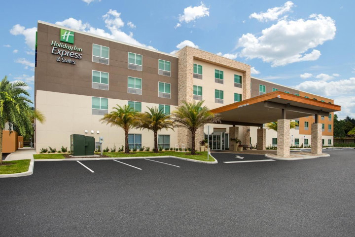 Holiday Inn Express & Suites - Deland South By Ihg - Deltona, FL