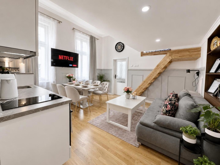 Cozy Apartment In Wenceslas Square - Prague