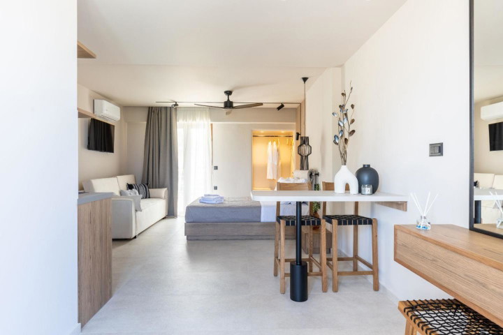 Niro Beachfront Living - Crete