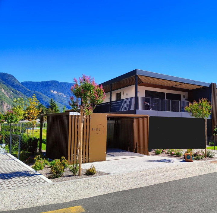 Casa Grutzen Design Apartment With Pool In Bolzano - Bolzano
