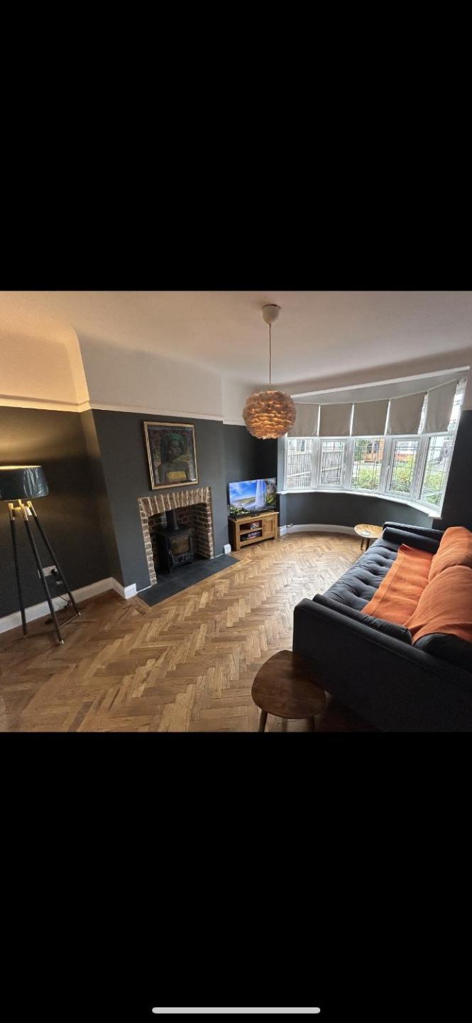 Leigh On Sea -Broadway-two Bed With Garden - Southend-on-Sea