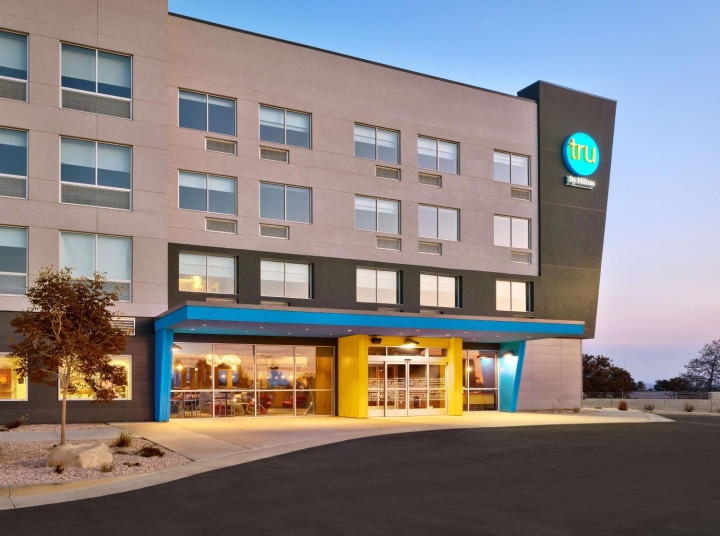 Tru By Hilton Clearfield Hill Air Force Base, Ut - Farmington, UT