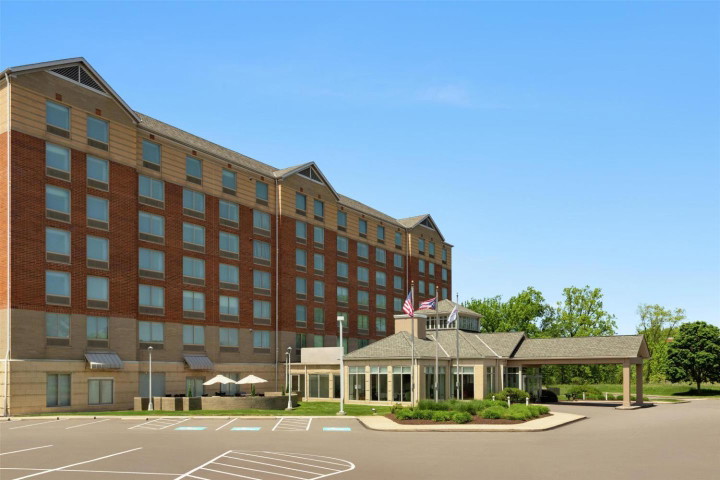 Hilton Garden Inn Cleveland Airport - Cleveland, OH