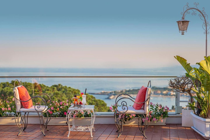 Hotel Continental - Sant'Alessio Siculo