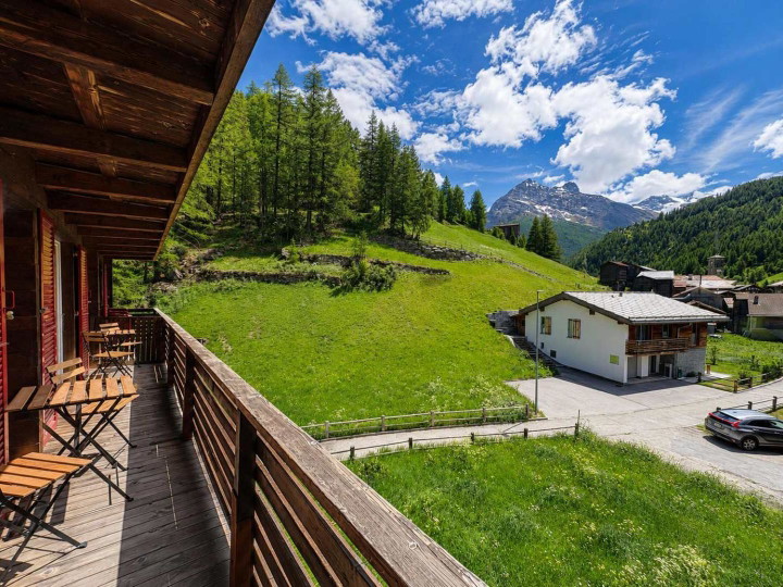 Vacation Rental For Families & Groups - Canton du Valais