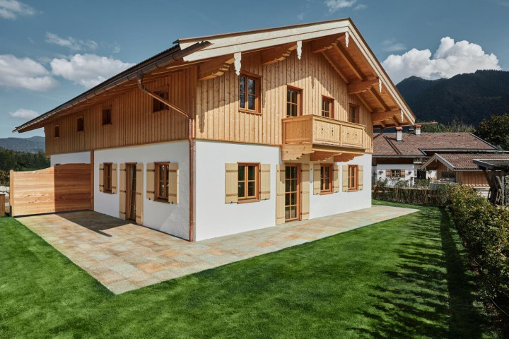 Luxury Alpine Chalet Kreuth I - Private Sauna & Mountain View - Tegernsee