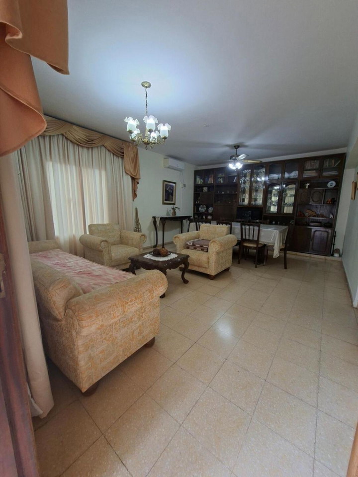 Amplia Casa Entera En Villarrica - Paraguay