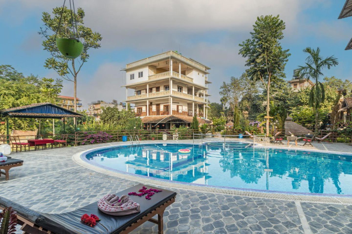 Hotel Riverside With Swimming Pool - 시장