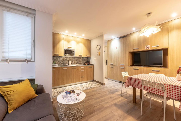 San Mames Termibus With Parking By Aston Rentals - Portugalete