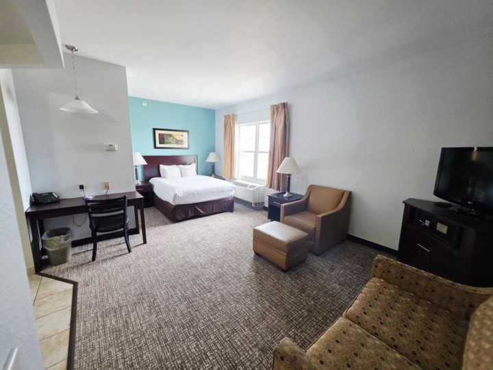 Mainstay Suites Minot - Minot, ND